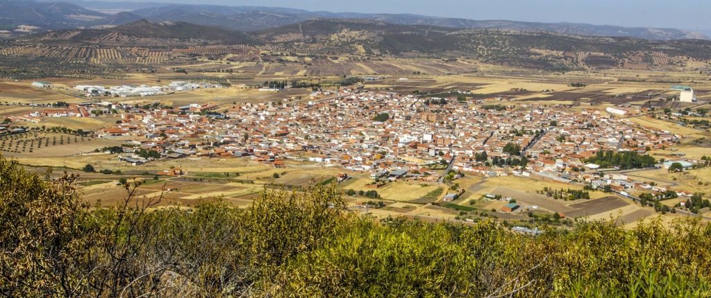 Nosotros - Mahalta Ediciones